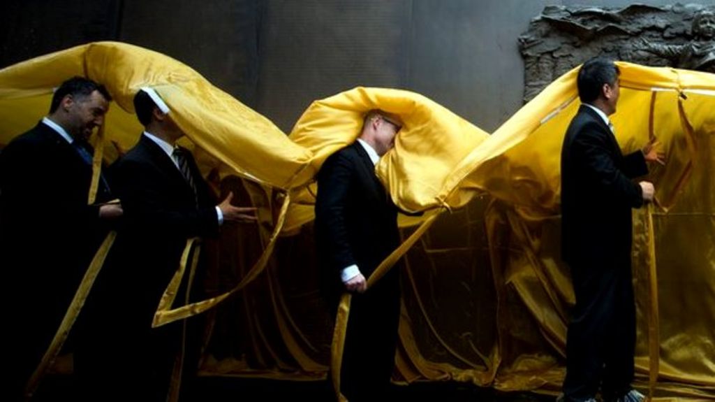 Day in pictures: 3 September 2014 - BBC News