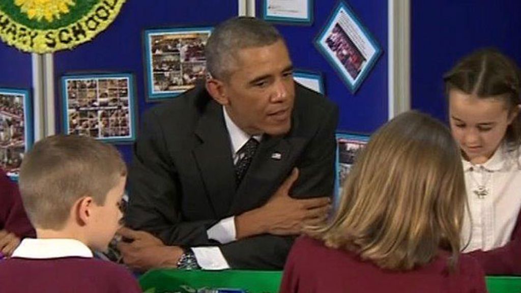 President Barack Obama welcomed at Newport school - BBC News