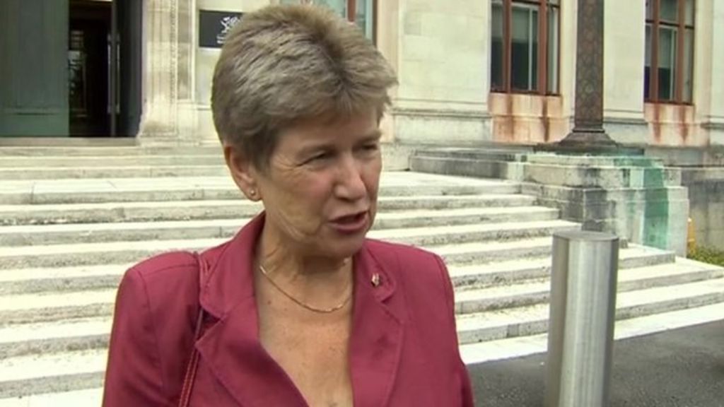 Welsh reshuffle: Finance Minister Jane Hutt gets extra duties - BBC News