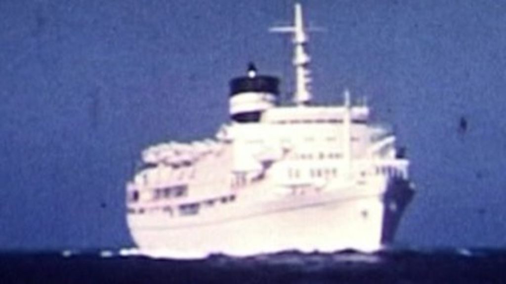 School trips at sea on SS Uganda remembered - BBC News