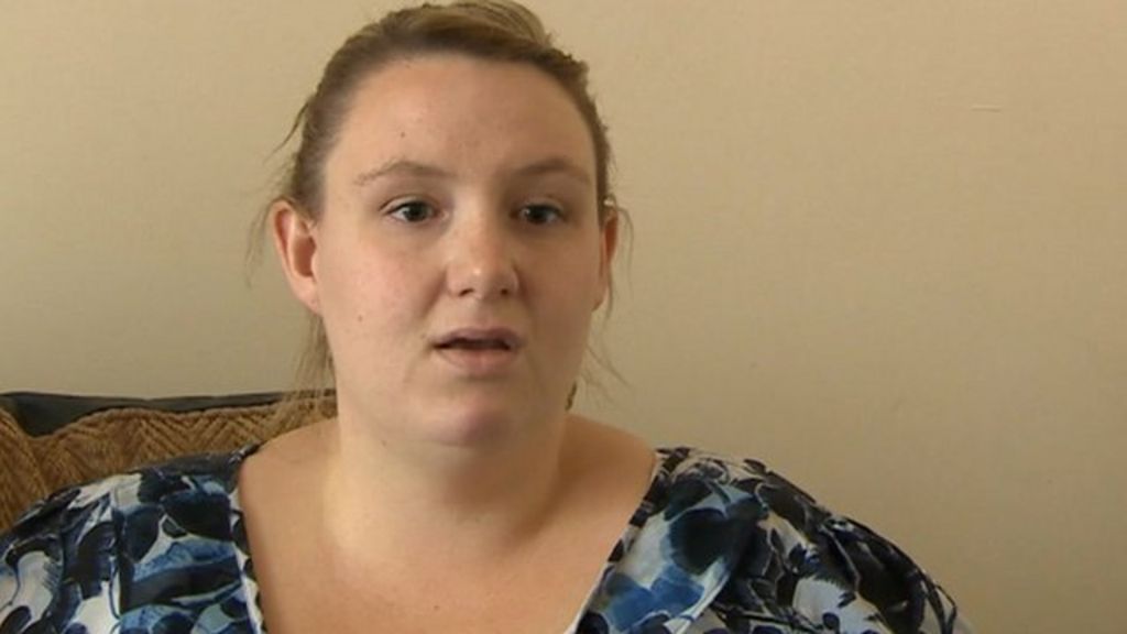 Ambulance death: Sonia Powell's family wants 'the truth' - BBC News