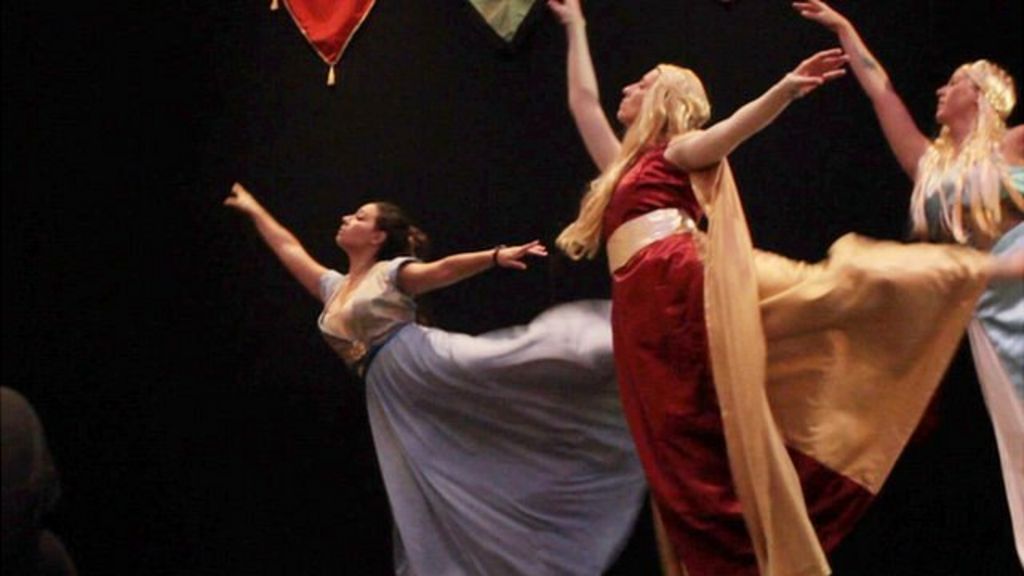 Games of Thrones inspired ballet performed by Brutal Ballet - BBC News
