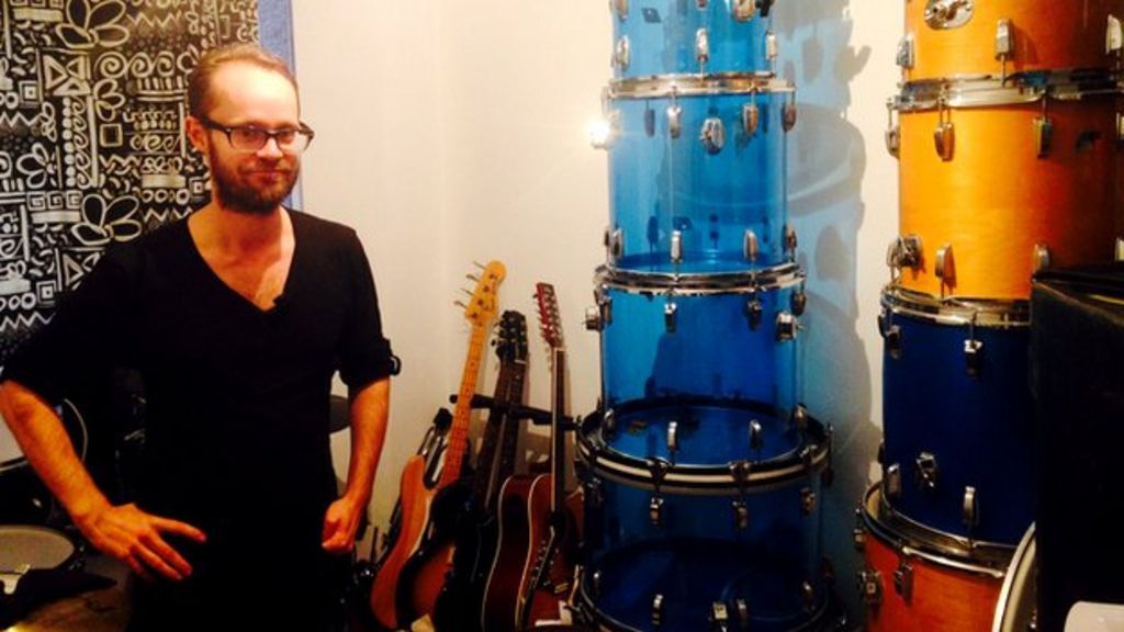 Ash drummer Rick McMurray: From Indie to independence - BBC News