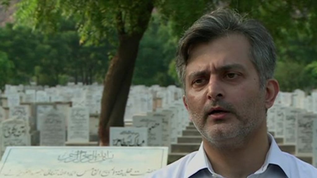 Life in Pakistan's only all-Ahmadi town - BBC News