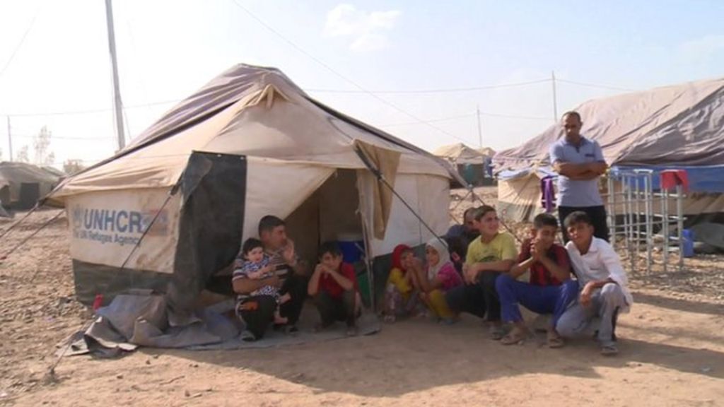 Iraq conflict: Life inside Erbil's Baharka refugee camp - BBC News