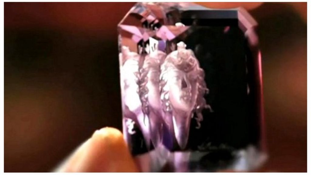 How to get a face inside a rare precious gem - BBC Newsround