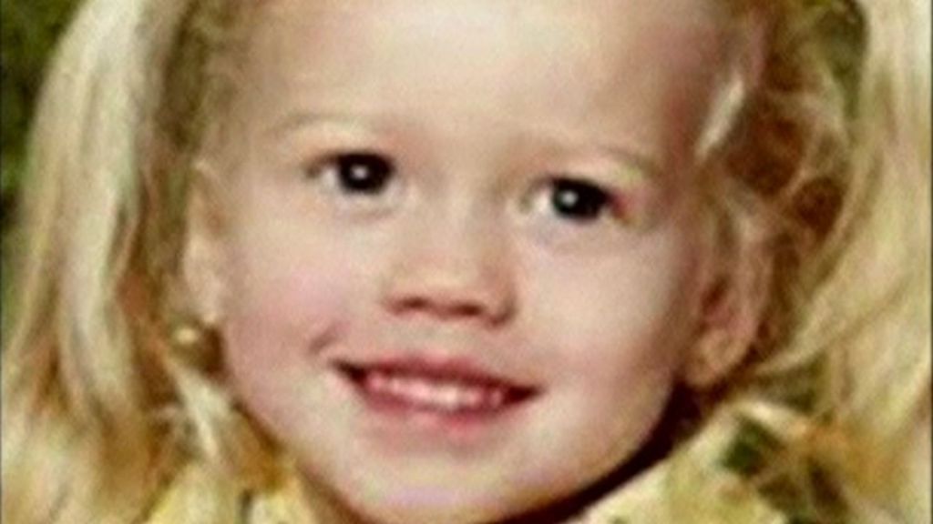 Texas girl found 12 years after abduction by mother - BBC News