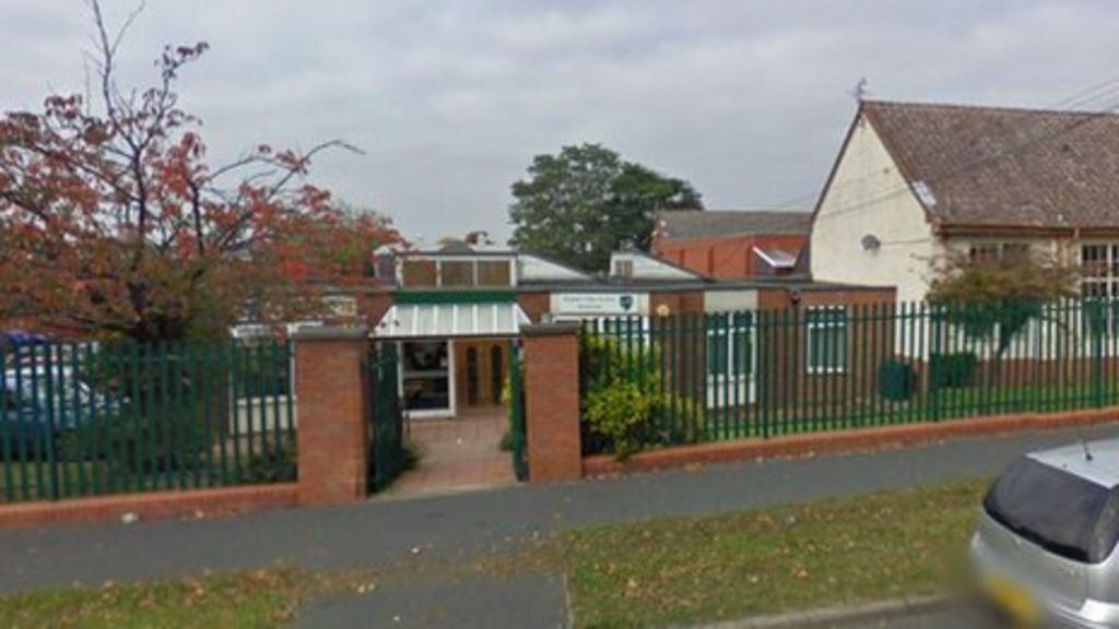 Pensnett education centre plans get Dudley Council backing - BBC News