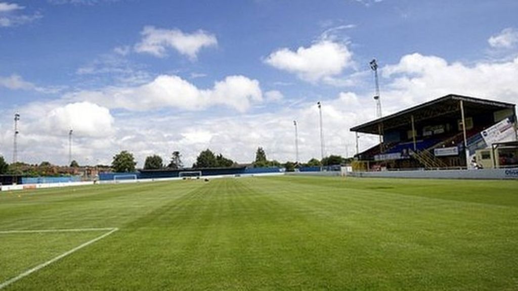 Basingstoke Town Football Club displays £10m stadium plans - BBC News