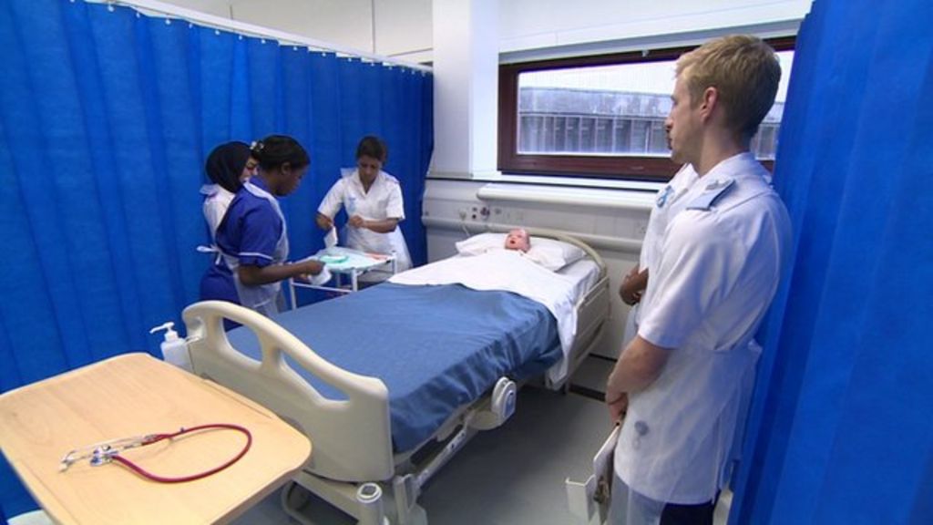 NHS budgets 'strained' by temporary nurses in London - BBC News