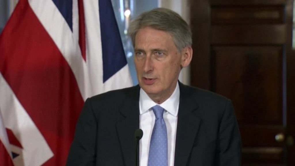 Hammond on Ebola: 'We have to get ahead of this disease' - BBC News