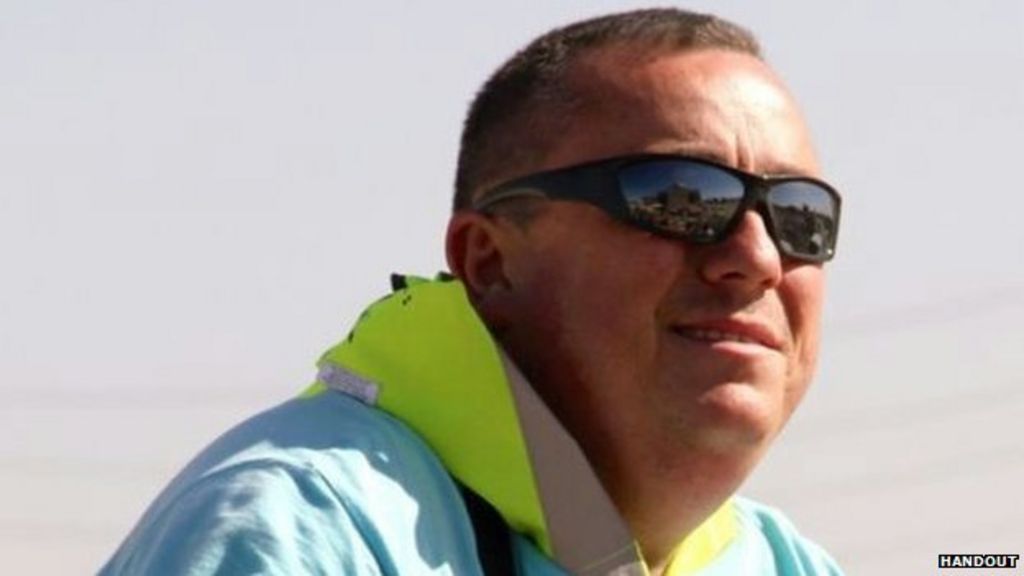 Alan Henning murder: PM to consider national honour - BBC News