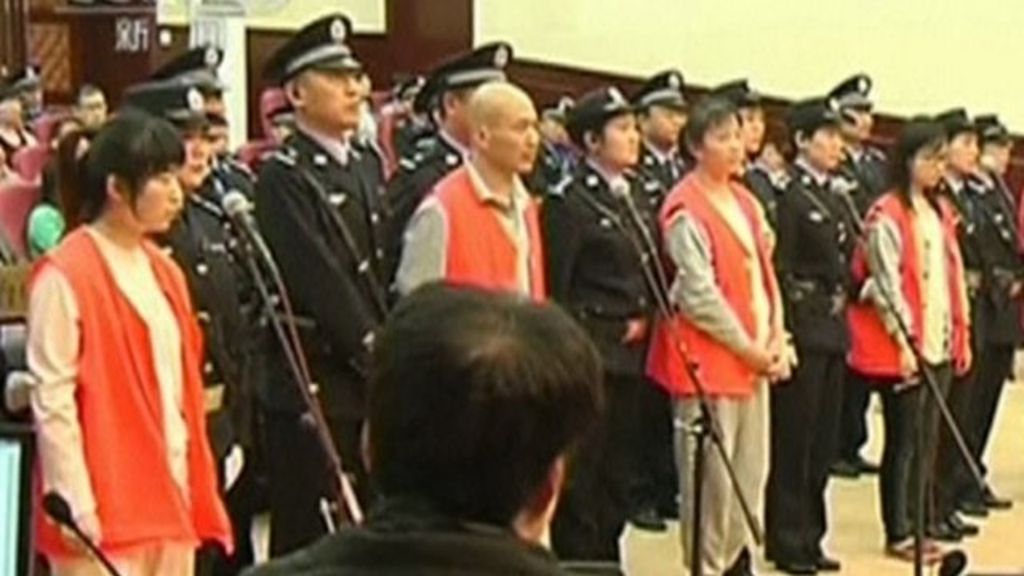 Two Chinese cult murderers sentenced to death - BBC News