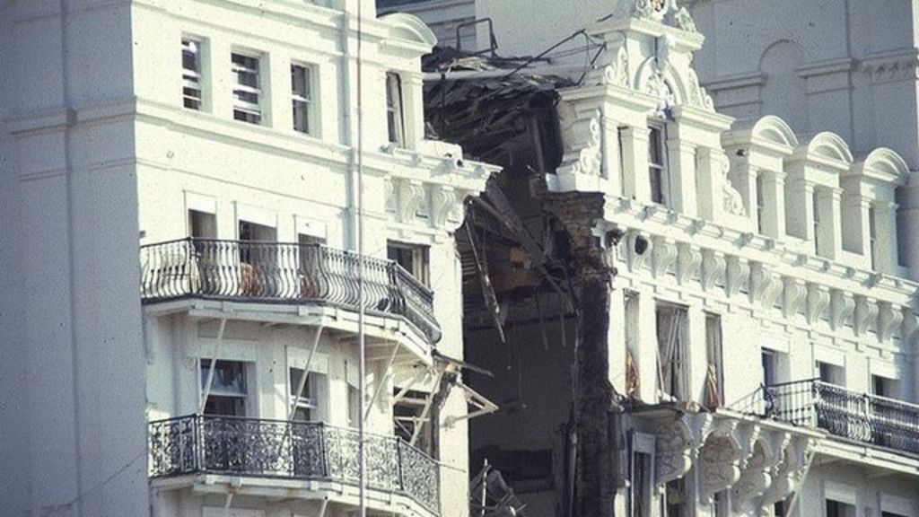 Brighton bombing: Minute's silence to mark 30th anniversary - BBC News