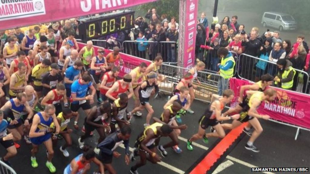 Yorkshire Marathon: Thousands pound race route - BBC News