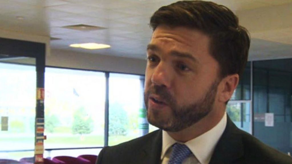 Stephen Crabb warns against 'lost opportunity' on powers - BBC News
