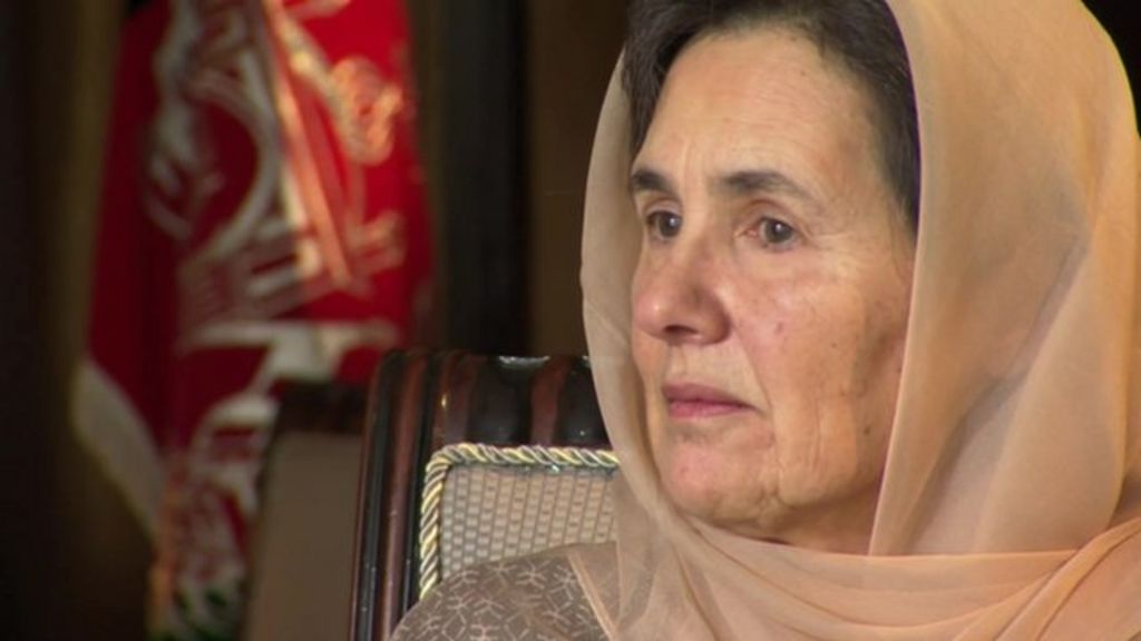 Rula Ghani, new Afghan first lady moves into limelight - BBC News
