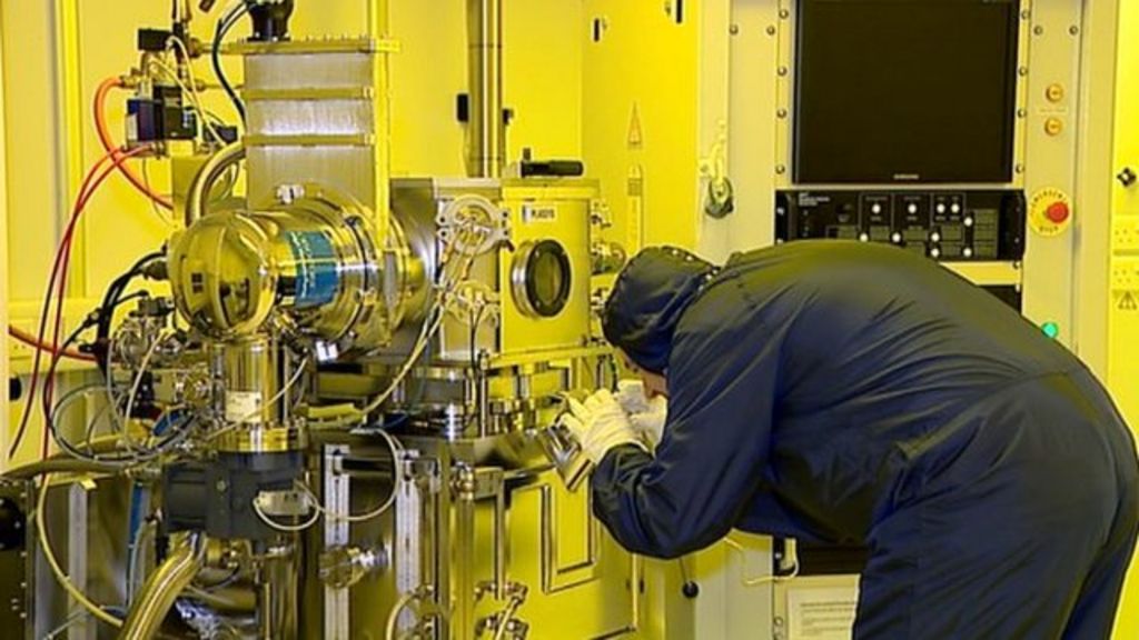 Nanotechnology under the microscope - BBC News