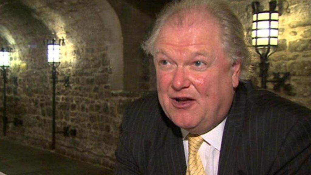 'Migrants could fill skills gap' says Lord Digby Jones - BBC News