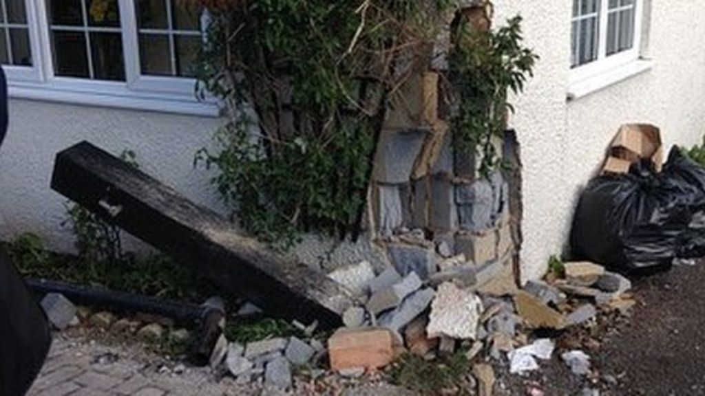Man Dies In Essex After Car Crashes Into House And Hits Tree Bbc News