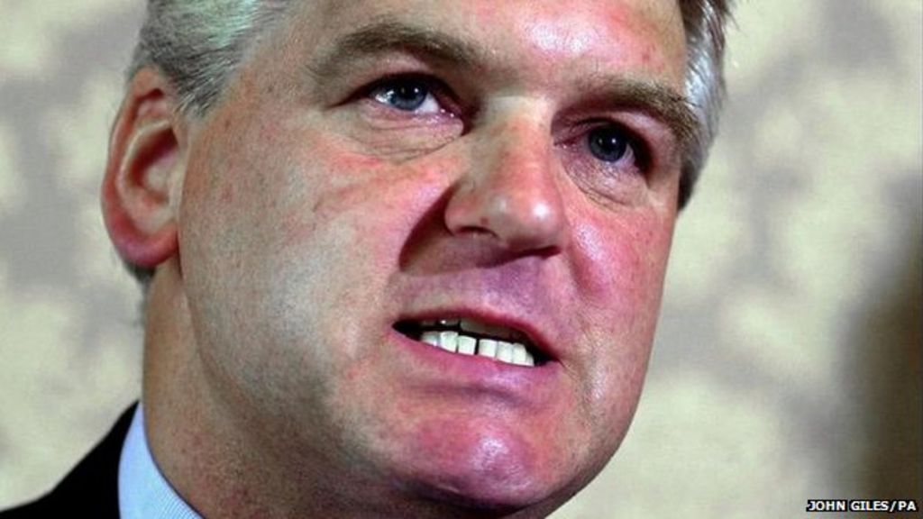 Middlesbrough mayor proposes cutting 220 jobs and £14m - BBC News