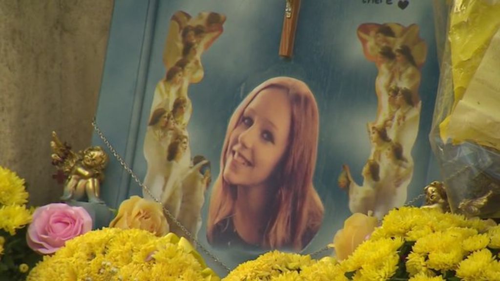 Murdered Alice Gross's funeral takes place - BBC News