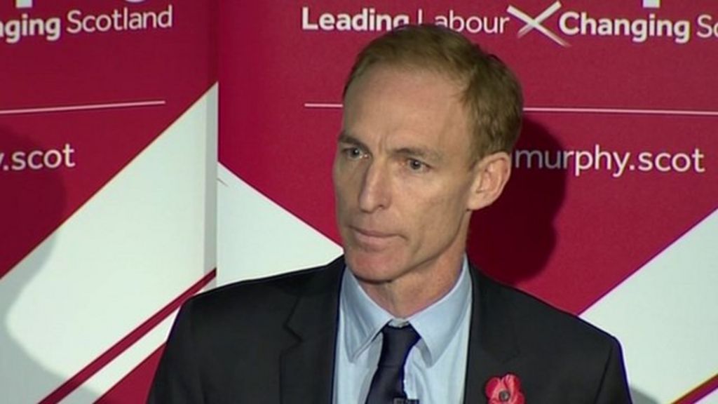 Jim Murphy apologises to Scottish voters for Labour failings - BBC News