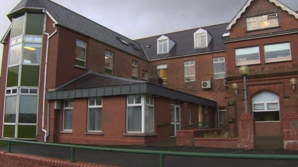 Tyrone County Hospital wards merger put on hold - BBC News