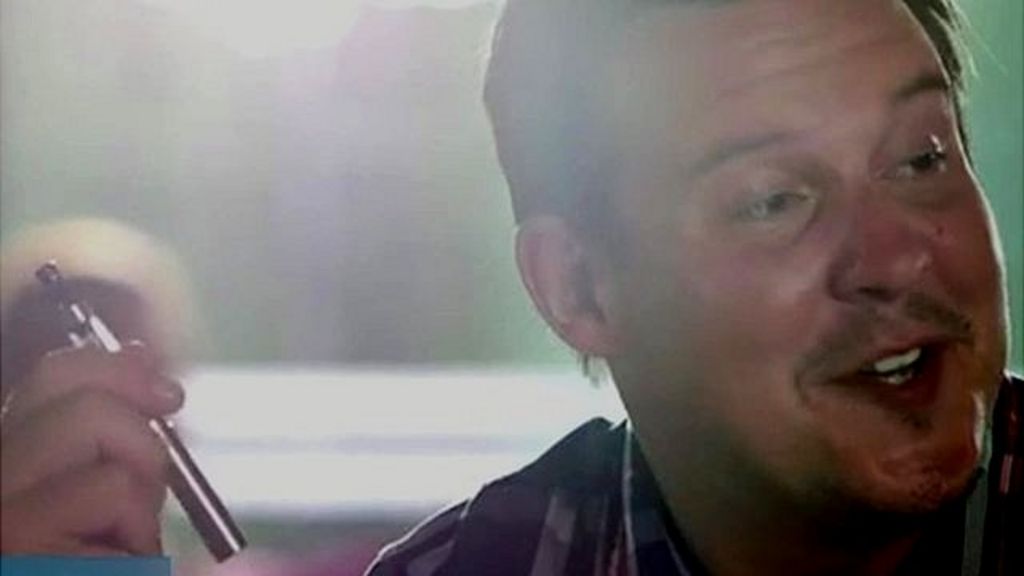 First e-cigarette 'vaping' ad to air on UK television - BBC News