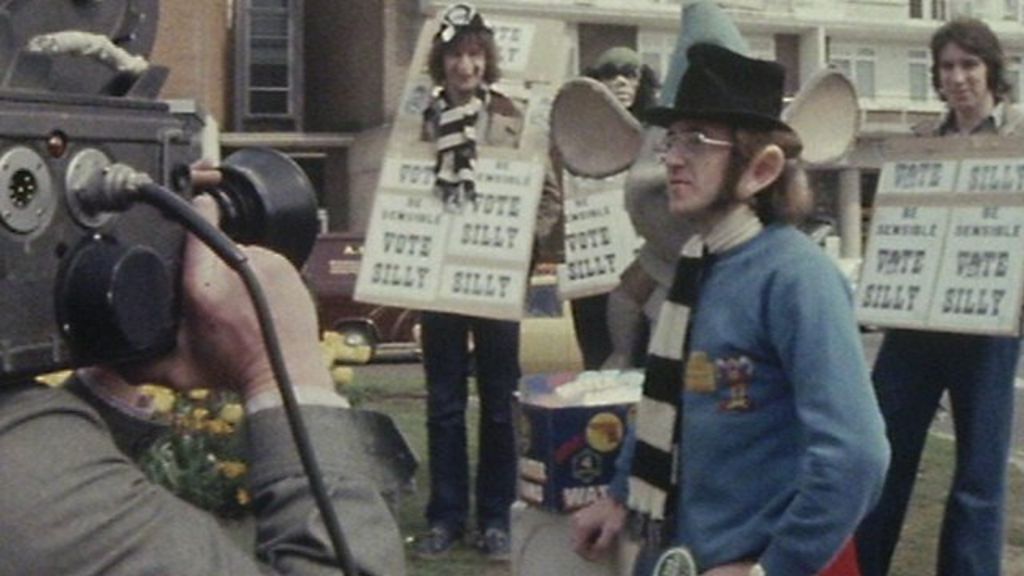 BBC Rewind: The Silly Party - BBC News
