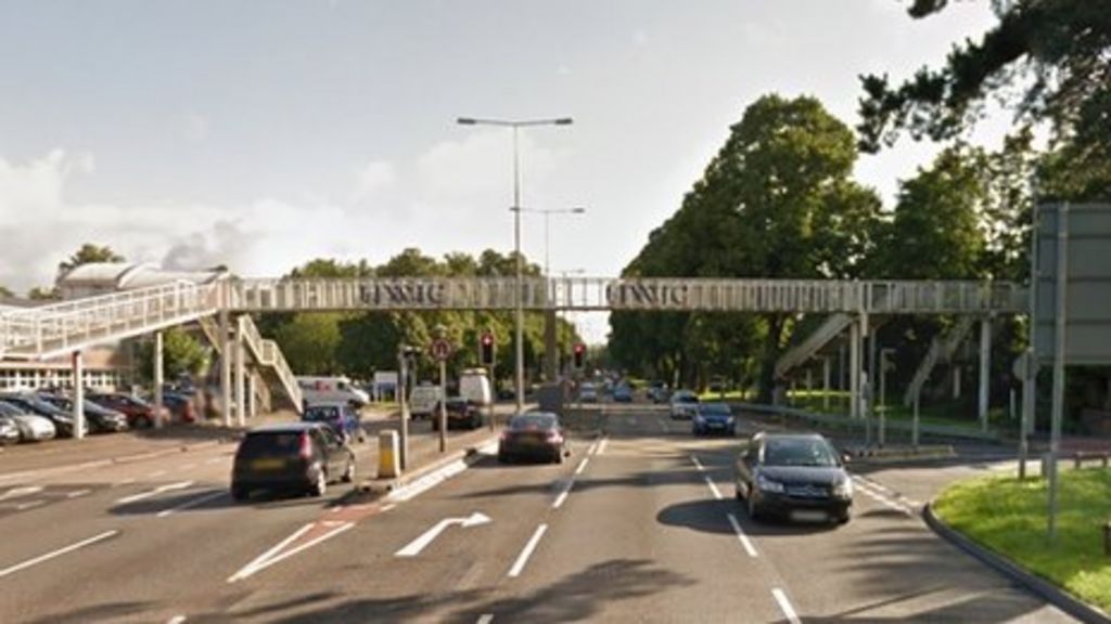 Several people injured in five-car crash on A48 in Cardiff - BBC News