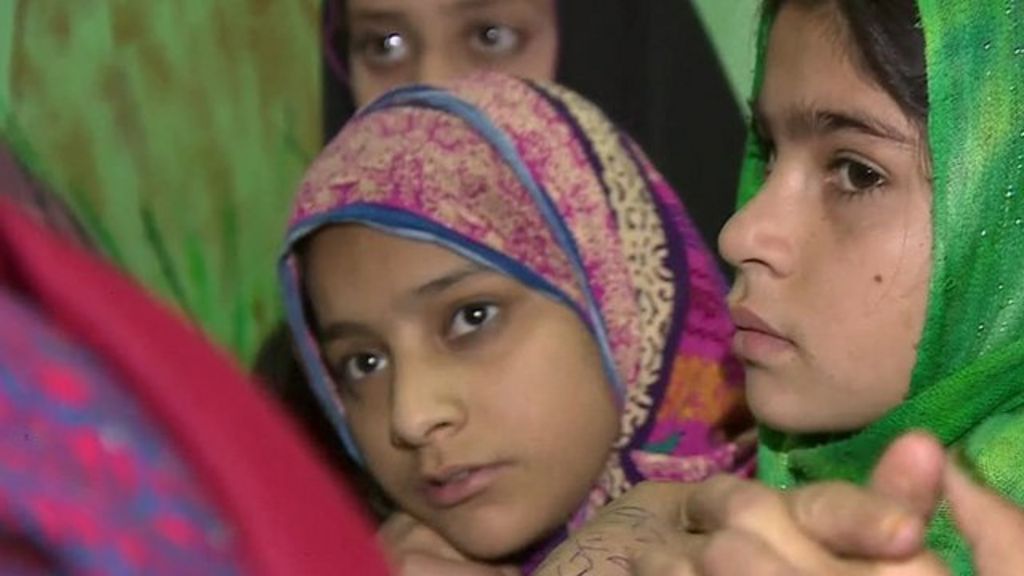 A safe haven for Pakistan's street children - BBC News
