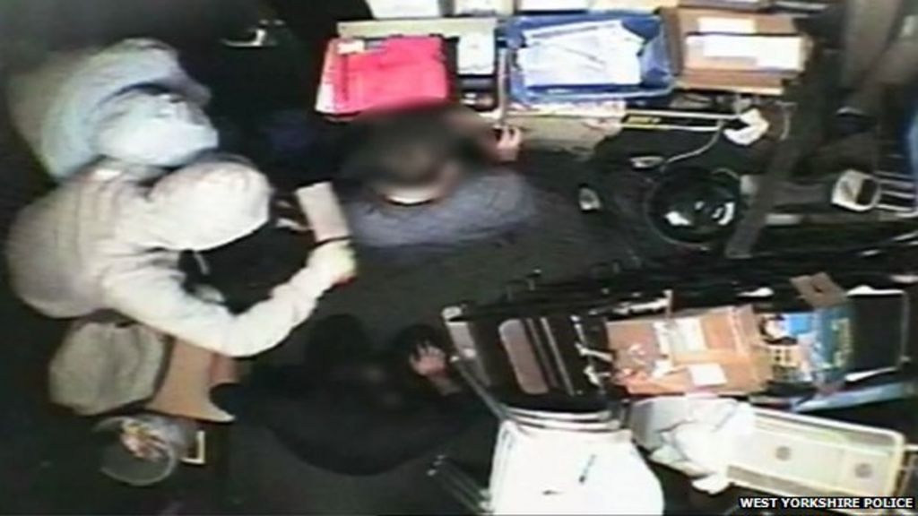 Armed Gang Jailed For Leeds Pub Robberies Bbc News