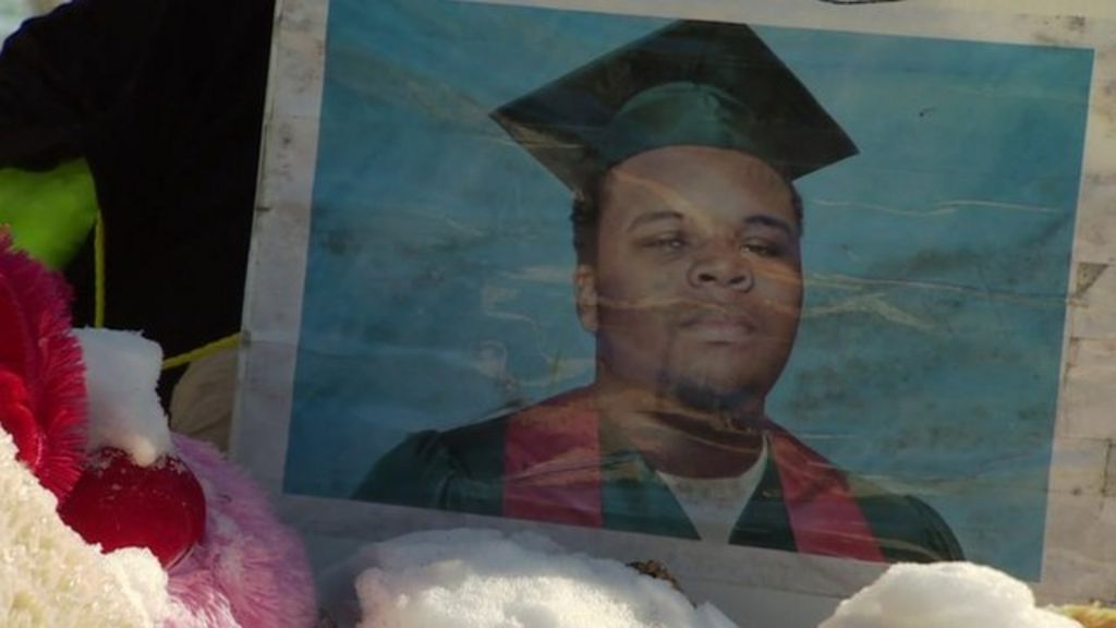 Michael Brown: Ferguson awaits grand jury's verdict - BBC News