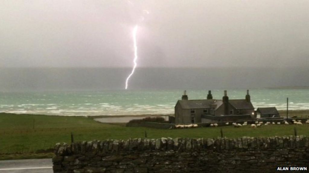 UK storm disruption: 'The waves were horrendous' - BBC News