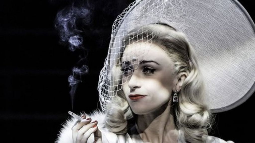 City of Angels musical returns to London - BBC News