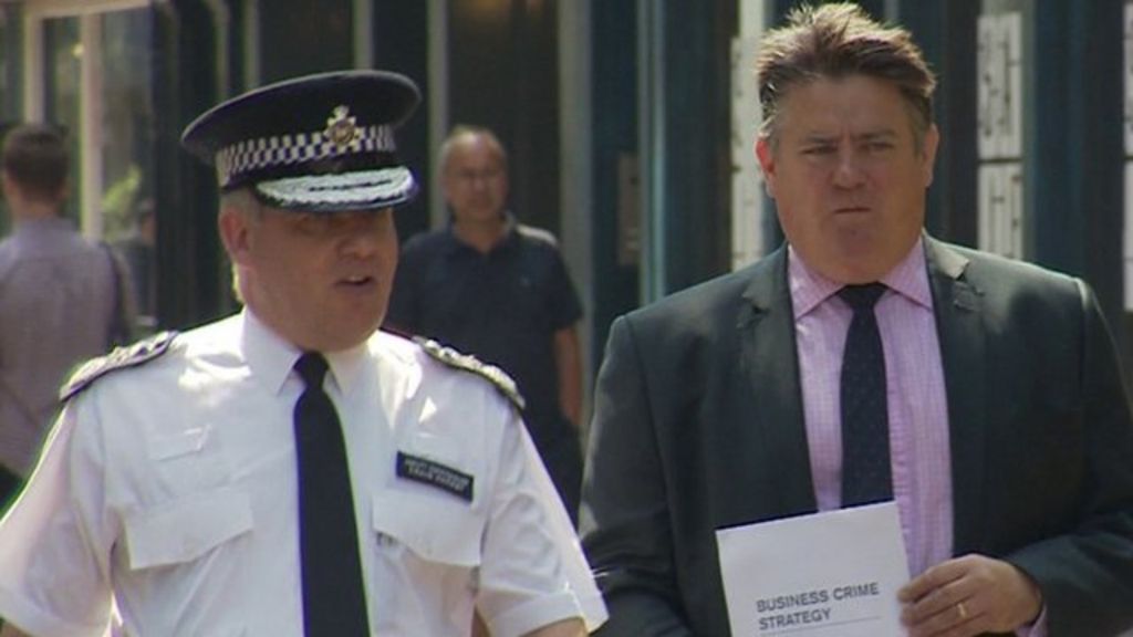 Stephen Greenhalgh to stand as London mayor - BBC News