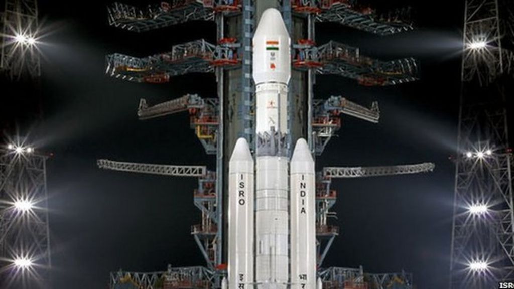 India launches largest rocket and unmanned capsule - BBC News