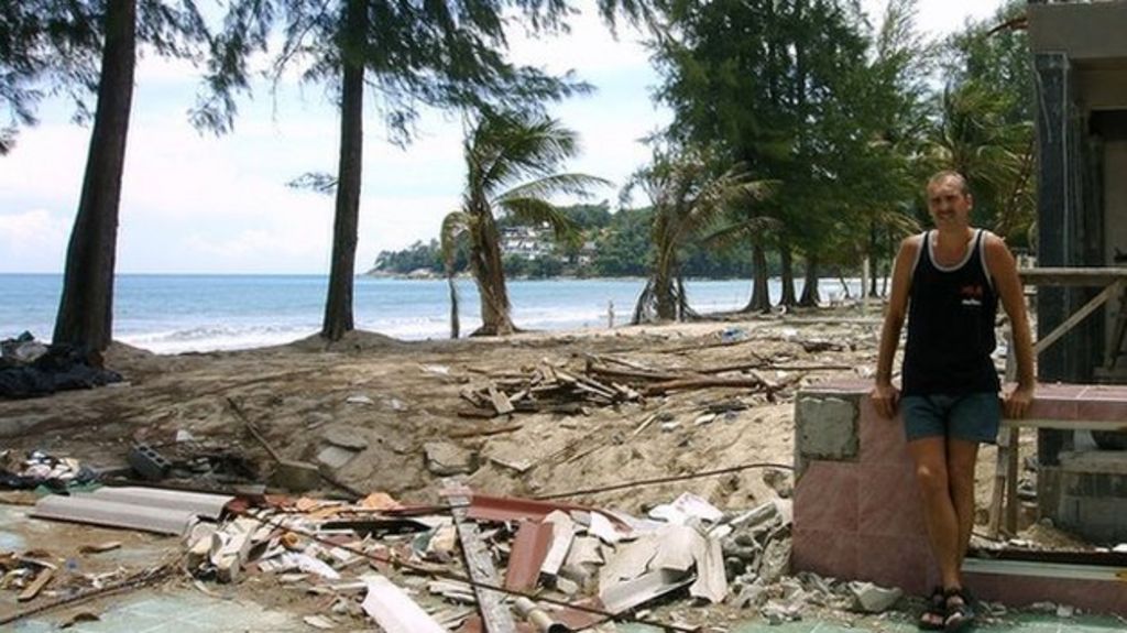 How living through tsunami 'changed our lives' - BBC News