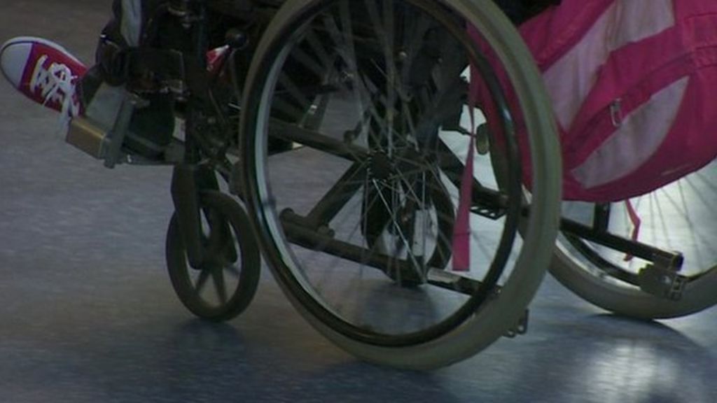 Access to Work: Disability scheme 'needs more funding' - BBC News