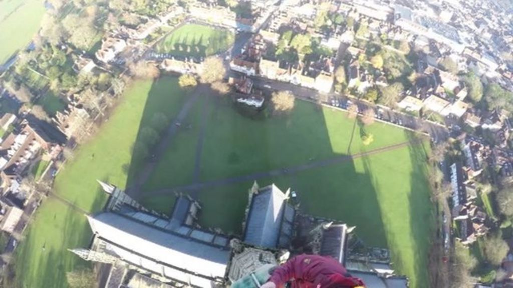 Spectacular Salisbury Cathedral spire-climb filmed - BBC News