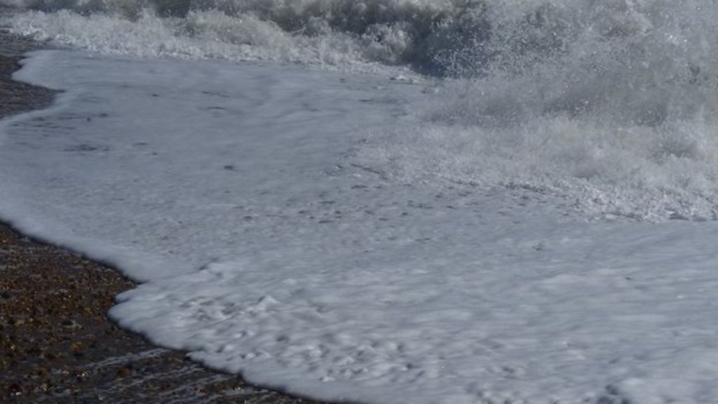 Flood alert from Whitby to Filey - BBC News