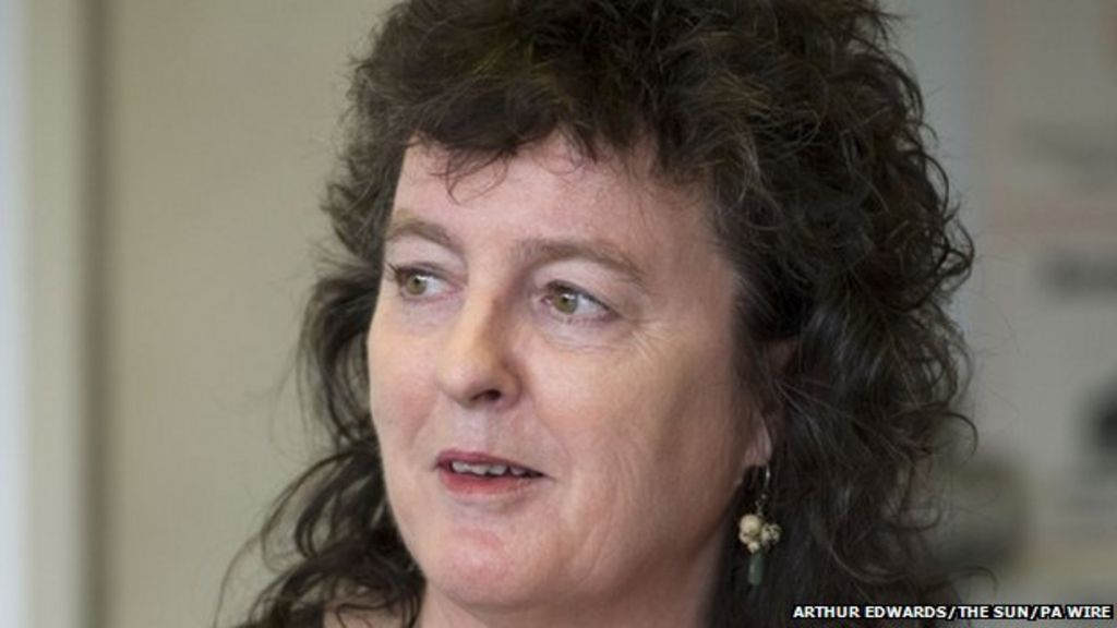 New Year Honours: Carol Ann Duffy made a dame - BBC News