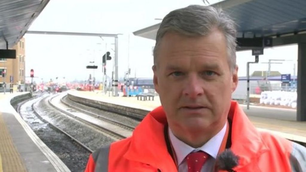 Network Rail chief Mark Carne: 'I will not take bonus' - BBC News