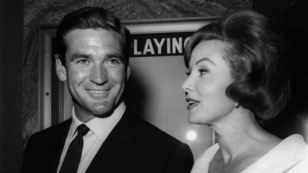 Rod Taylor, star of The Birds, dies aged 84 - BBC News