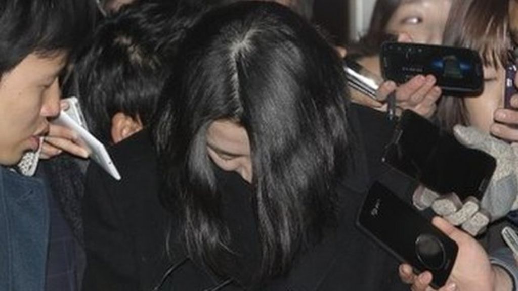 South Korean 'nut rage' trial begins in Seoul - BBC News