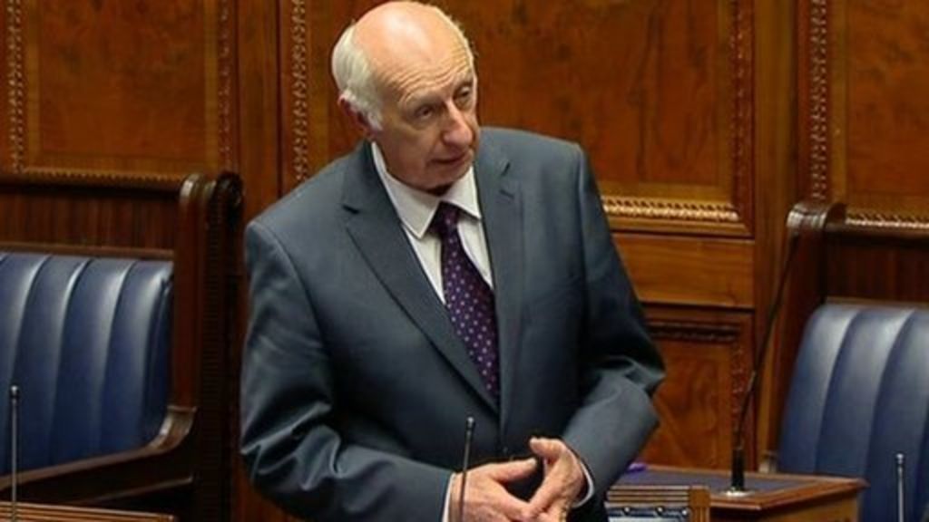 Robin Newton new Northern Ireland Assembly deputy speaker - BBC News