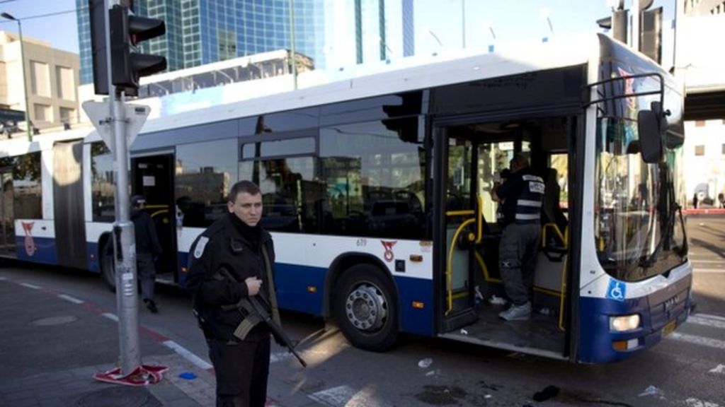 Israel bus attack: Palestinian stabs ten in Tel Aviv - BBC News