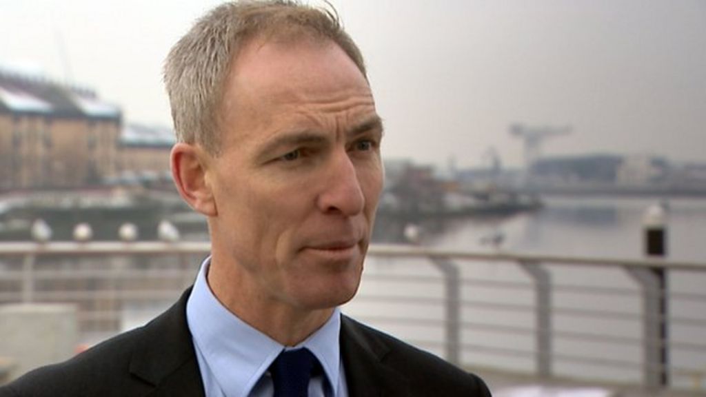 Jim Murphy: 'Only Labour will protect NHS' - BBC News