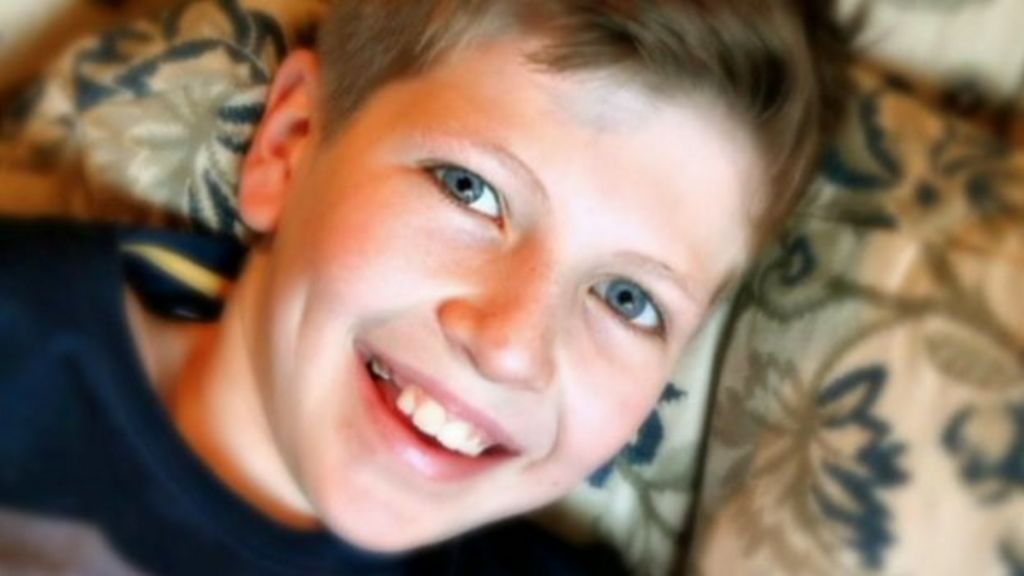 Isaac Nash inquest: Coroner says schoolboy probably drowned - BBC News
